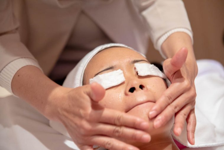 I Tried a Live Snail Facial For the First Time, Here’s How it Went – Shout