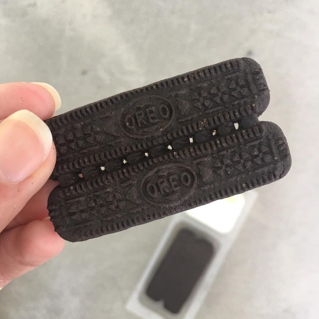 Oreo Cookie Sticks with Creme Dips Can Be Found on Lazada - Shout