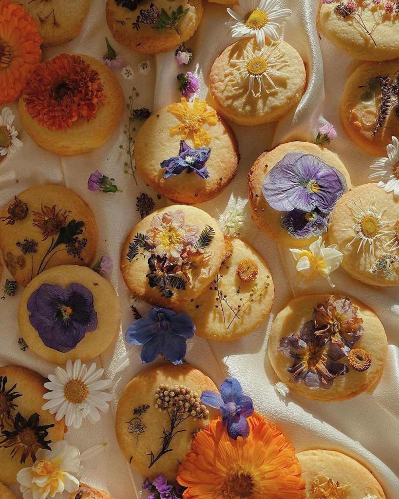 Beautiful Edible Flower Cookie Recipe That You Can Try At Home! - Shout