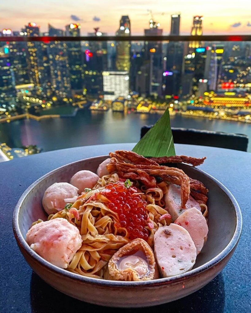 CÉ LA VI Offers $25 Happy Hour Deal Including A Dish & A Drink - Shout