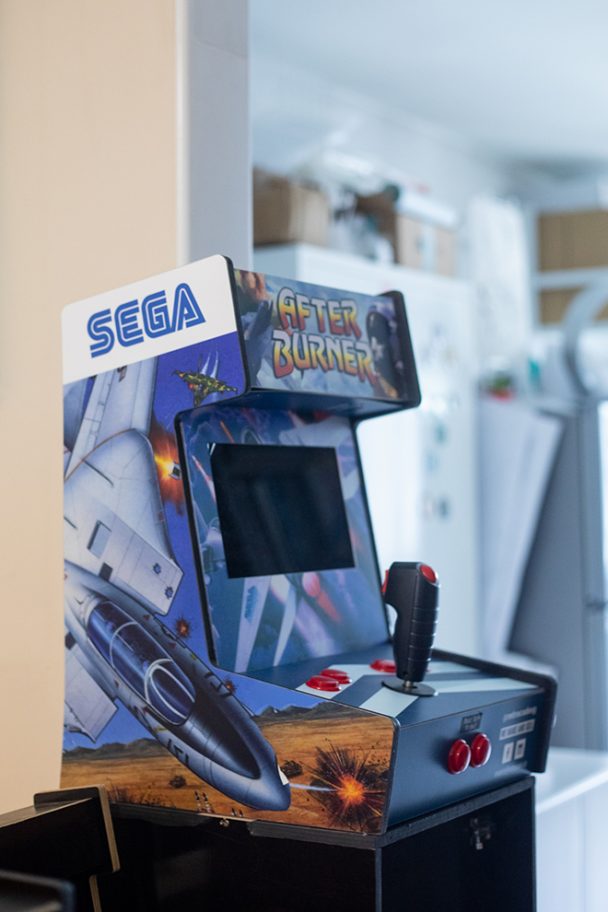 Build Retro Arcade Machines From Scratch! - Shout