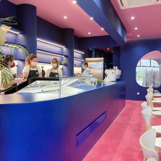 [ThreePointTwo] NEW Pink-Gradient Themed Gelato Cafe - Shout