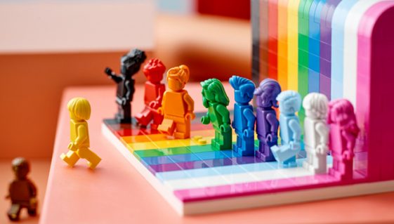 LEGO Celebrates Diversity With The Everyone is Awesome Model Set! - Shout