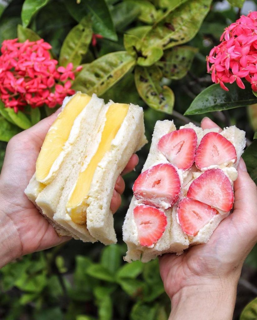 Japanese-Inspired Strawberry and Mango Sandwiches For Delivery! - Shout
