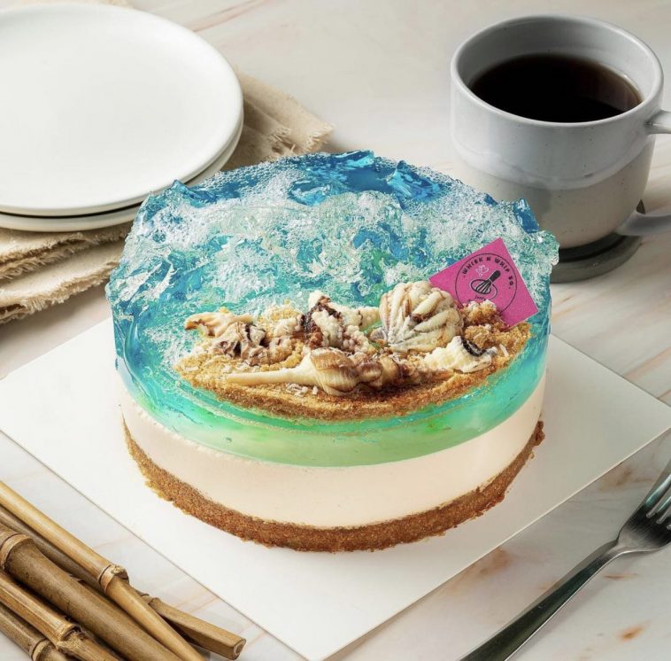 REALISTIC OCEAN-THEMED 3D JELLY CHEESECAKE WITH EDIBLE SEASHELLS - Shout
