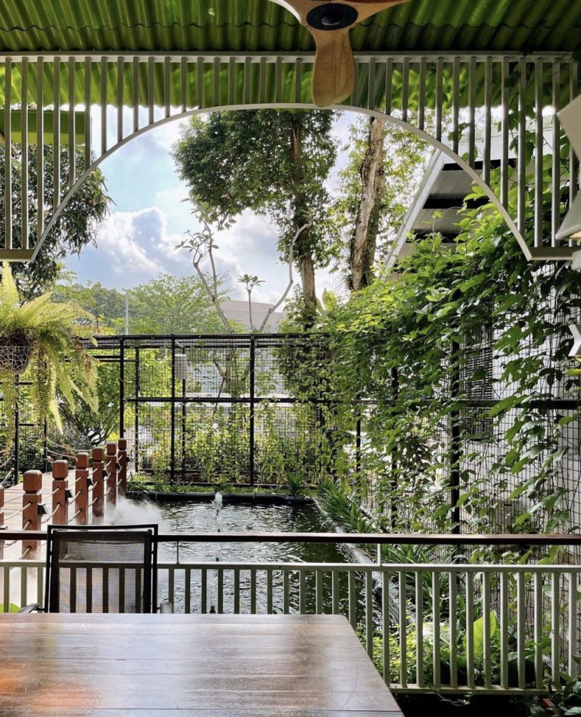 PET-FRIENDLY OUTDOOR VIETNAMESE-INSPIRED CAFÉ - Shout