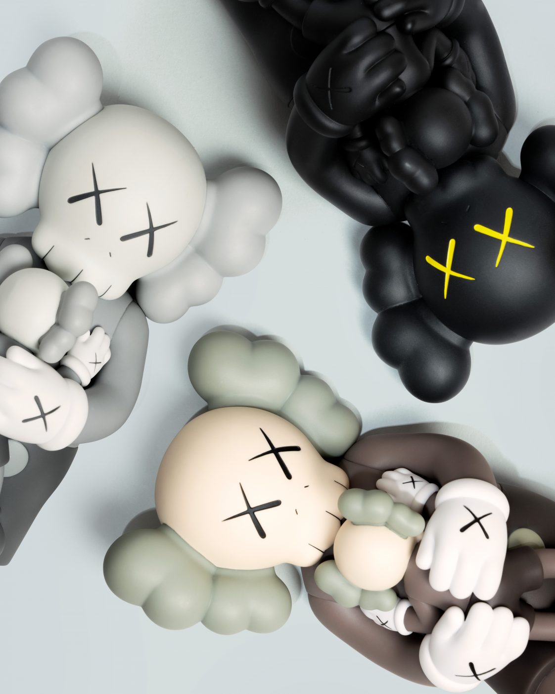 42-METRE KAWS COMES TO SINGAPORE WITH LIMITED EDITION COLLECTIBLES - Shout