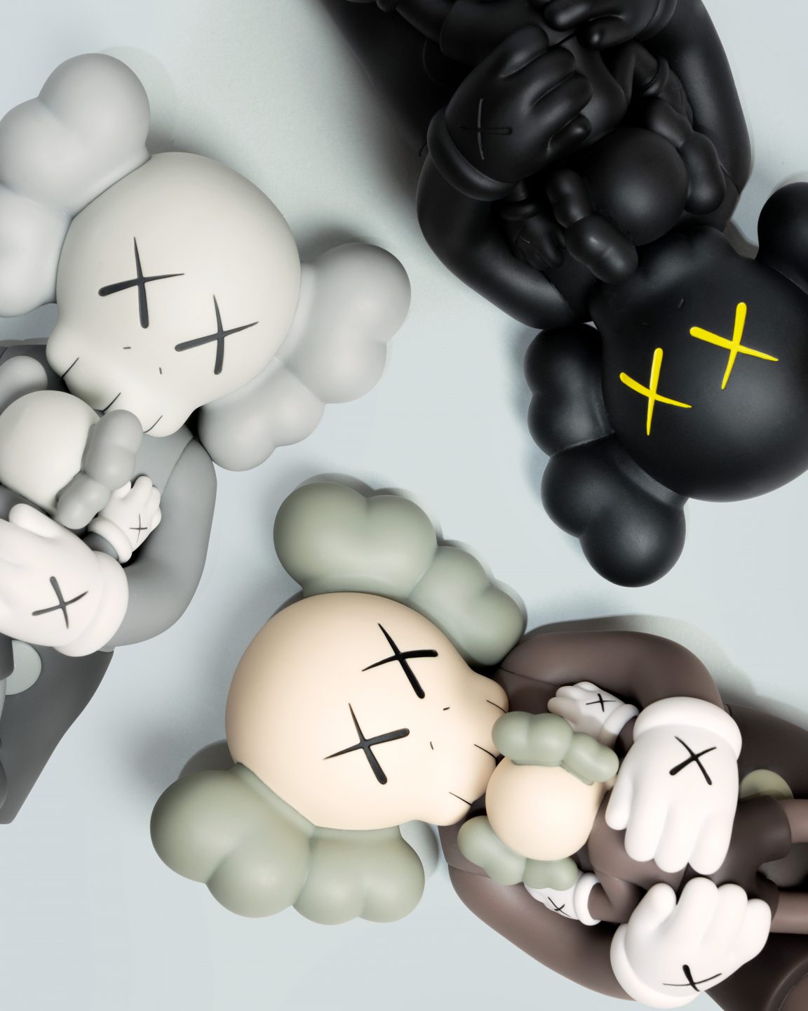 42-METRE KAWS COMES TO SINGAPORE WITH LIMITED EDITION COLLECTIBLES - Shout