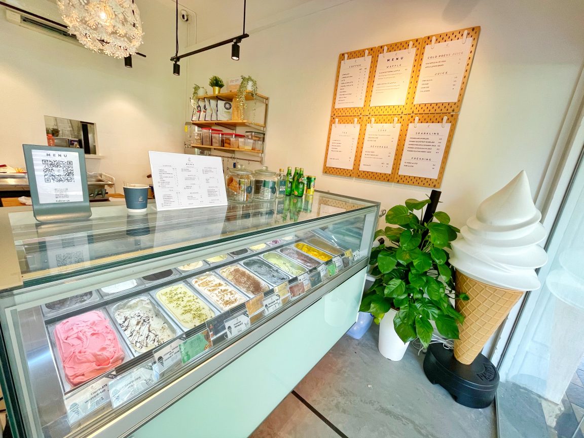WINTER-INSPIRED GELATERIA WITH HOUSE-MADE GELATO & CINNAMON CONES - Shout