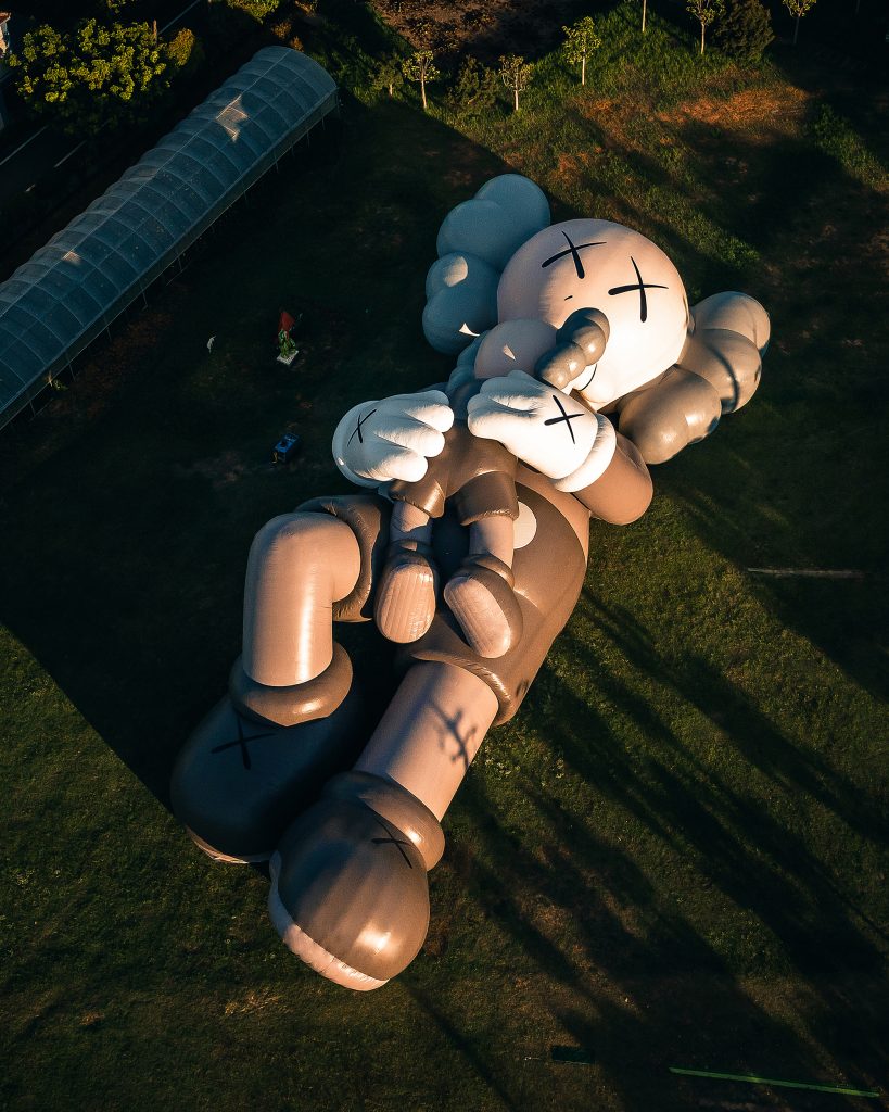 42-METRE KAWS COMES TO SINGAPORE WITH LIMITED EDITION COLLECTIBLES - Shout