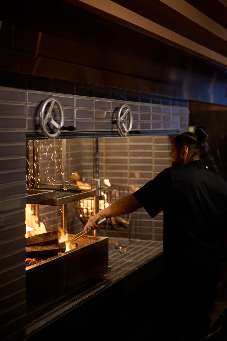 NEW MODERN-INDIAN RESTAURANT WITH OPEN-KITCHEN GRILL - Shout