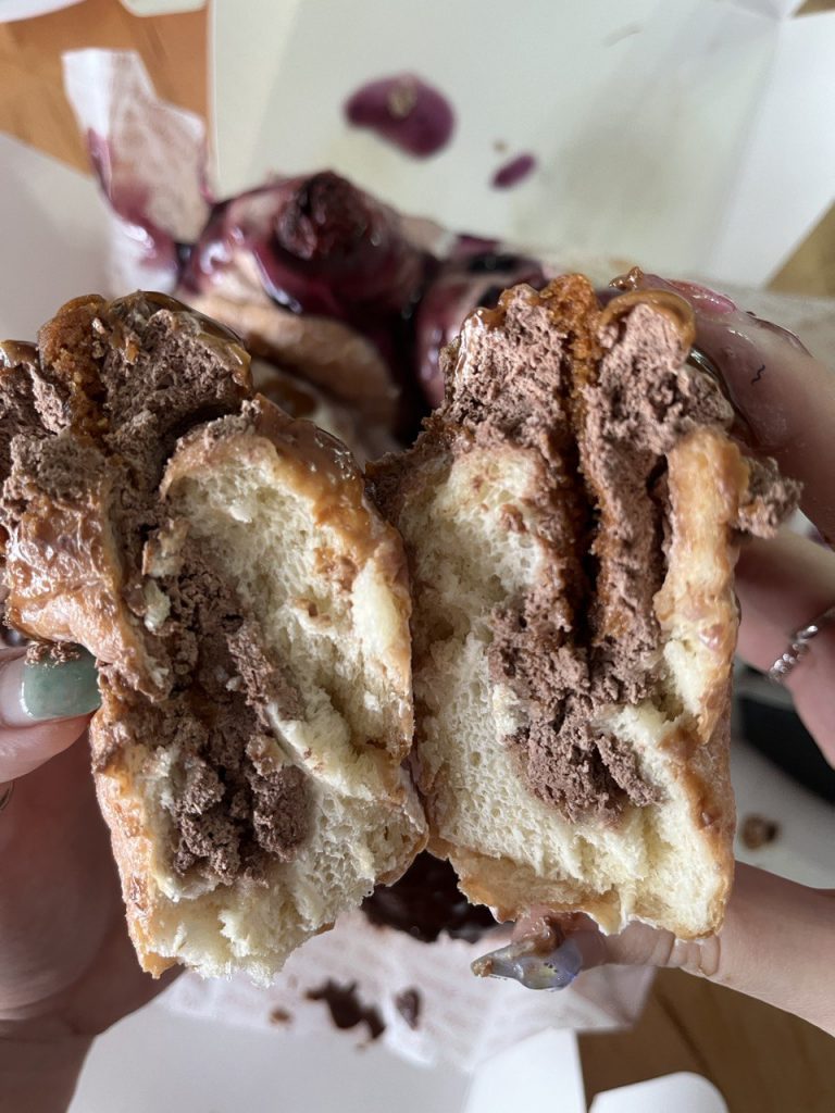HUGE BLAST DOUGHNUTS WITH EXPLOSIVE FILLINGS - Shout