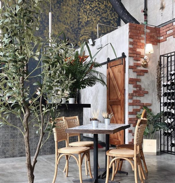 KOREAN FUSION GASTROBAR WITH TROPICAL BALINESE VIBES & BILLIARDS TABLES ...