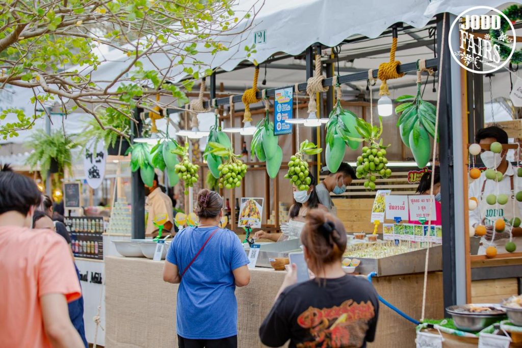 RATCHADA TRAIN NIGHT MARKET IN BANGKOK MAKES A COMEBACK - Shout