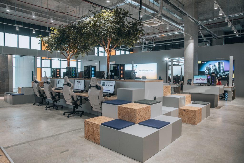 DREAMCORE’S NEW 10,000 SQ FT OPEN-CONCEPT DREAM CENTRE - Shout