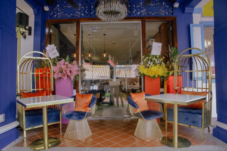 SINGAPORE’S FIRST HALAL SPECIALTY WAFFLE CAFÉ WITH PREMIUM WAFFLES ...