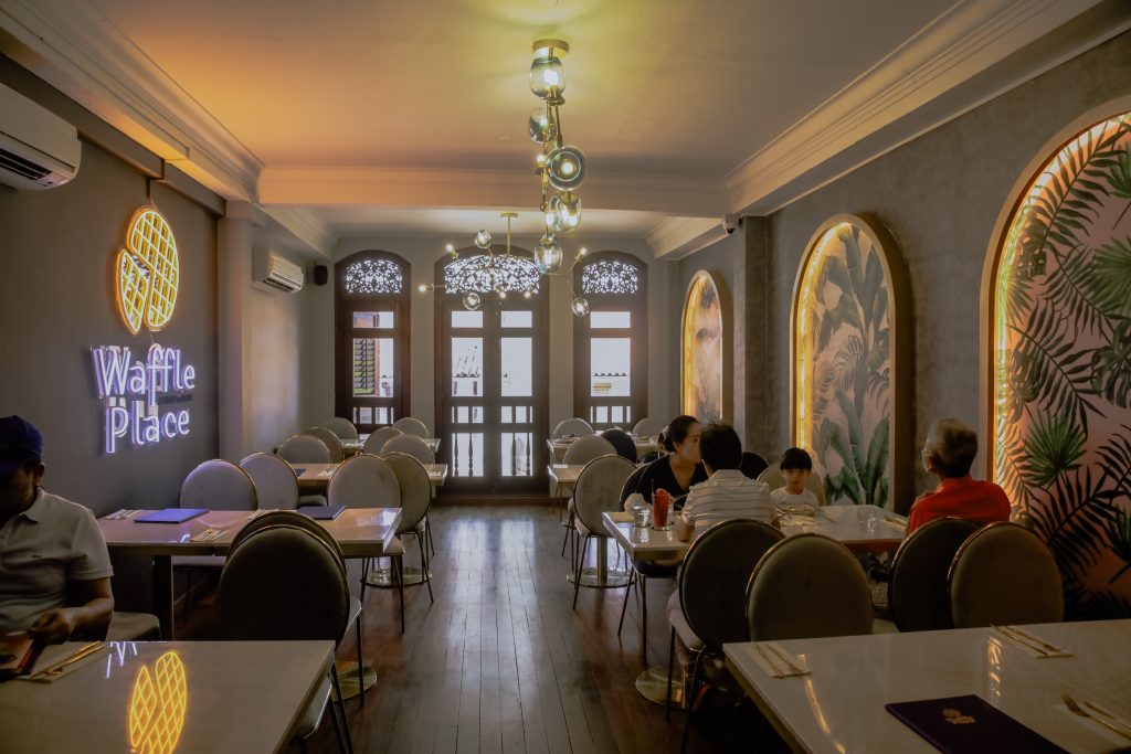 SINGAPORE’S FIRST HALAL SPECIALTY WAFFLE CAFÉ WITH PREMIUM WAFFLES ...