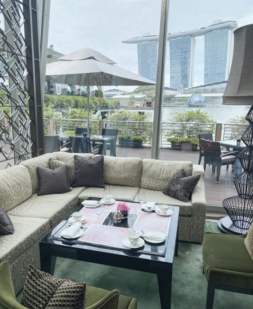 UNLIMITED SWEET & SAVOURY HIGH TEA ITEMS AT THE FULLERTON BAY HOTEL ...