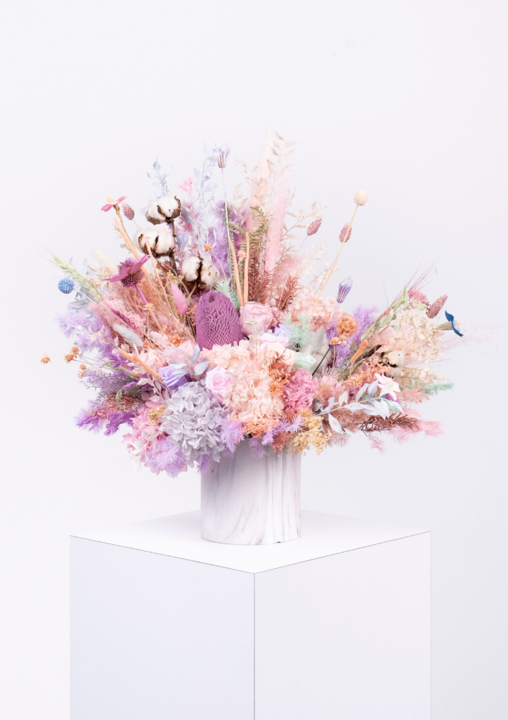 EDGY & CONTEMPORARY FLOWER BOUQUETS TO GET FOR VALENTINE’S DAY - Shout