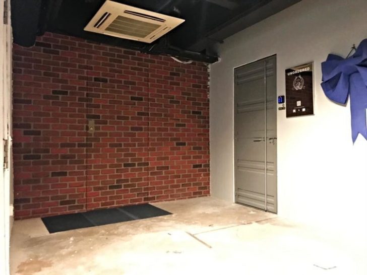 NETFLIX & CHILL IN HIDDEN COZY & PRIVATE MOVIE ROOMS HIDDEN BEHIND A ...