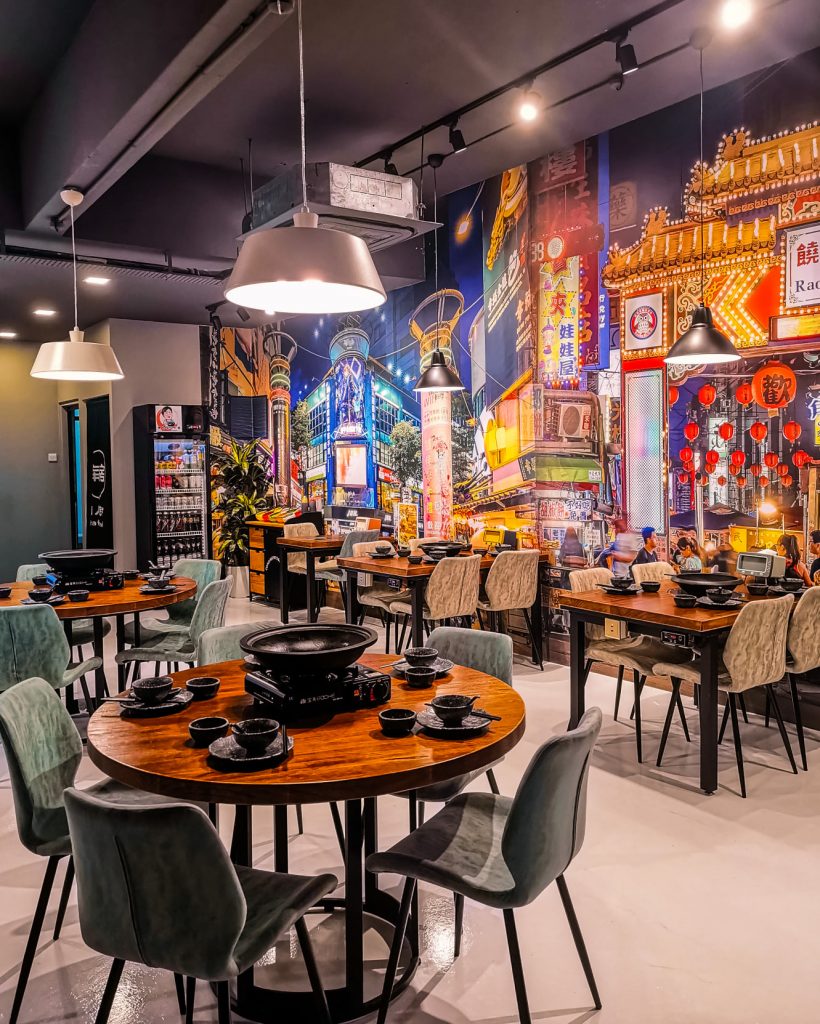 AUTHENTIC TAIWAN STONE HOTPOT RESTAURANT “HIDDEN” BEHIND A VENDING ...