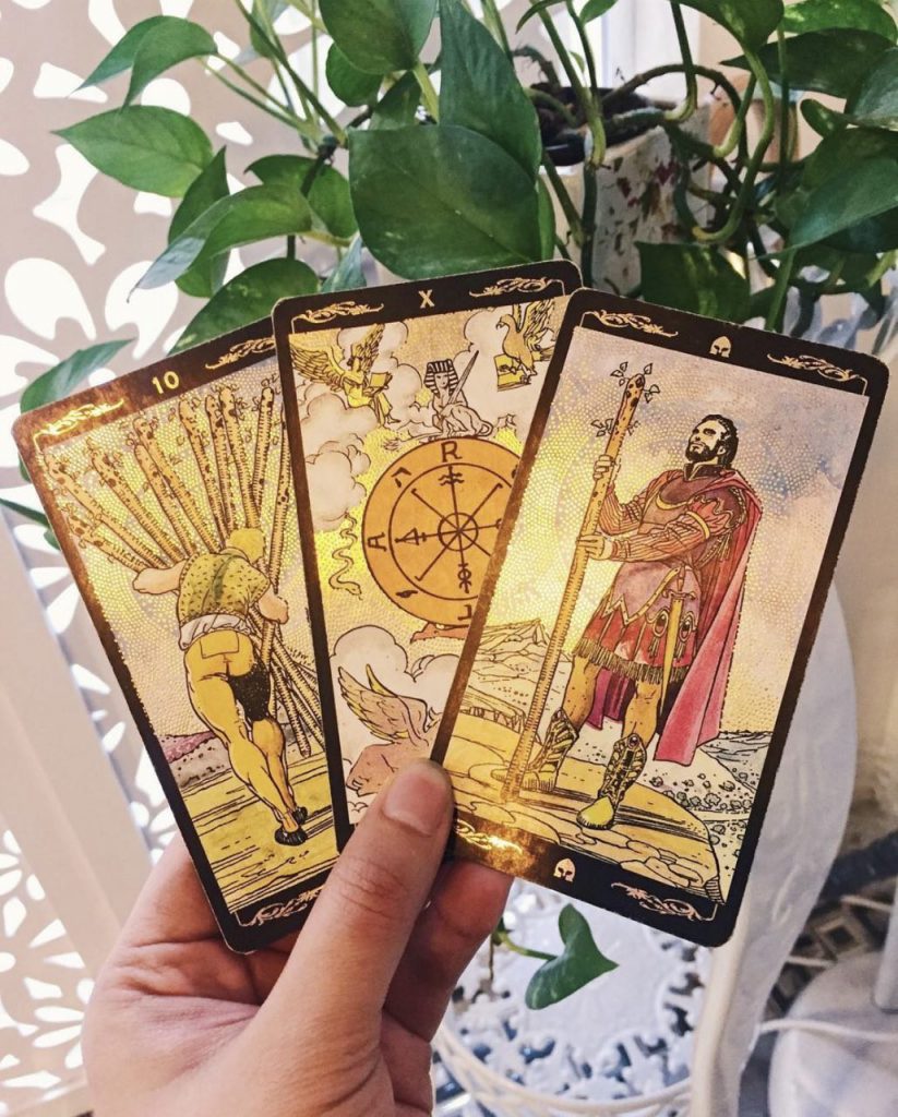 WHERE TO GET FACE-TO-FACE & VIRTUAL TAROT READINGS IN SINGAPORE - Shout