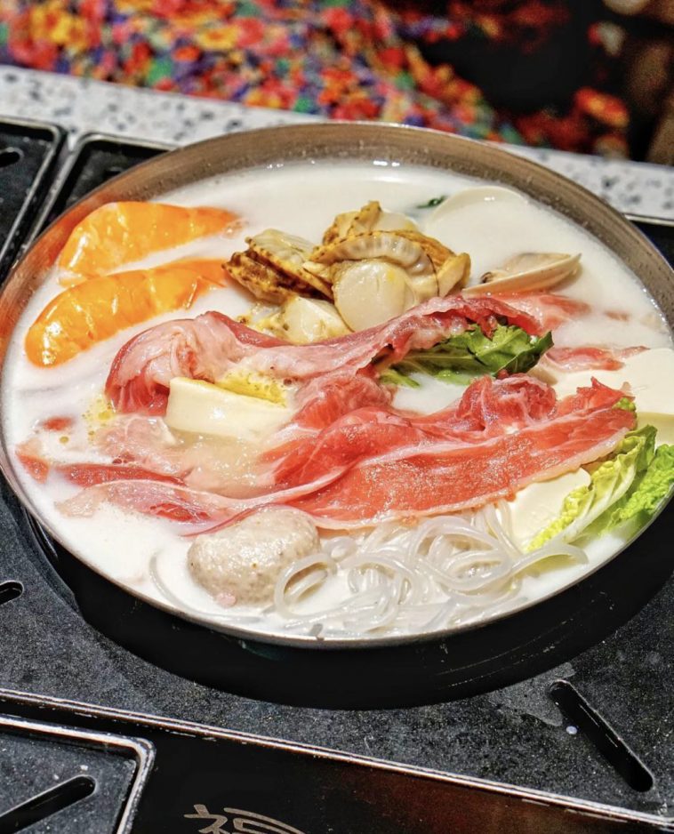 SINGAPORE’S FIRST & ONLY STINKY TOFU PERSONAL HOT POT AT JUST $21! - Shout