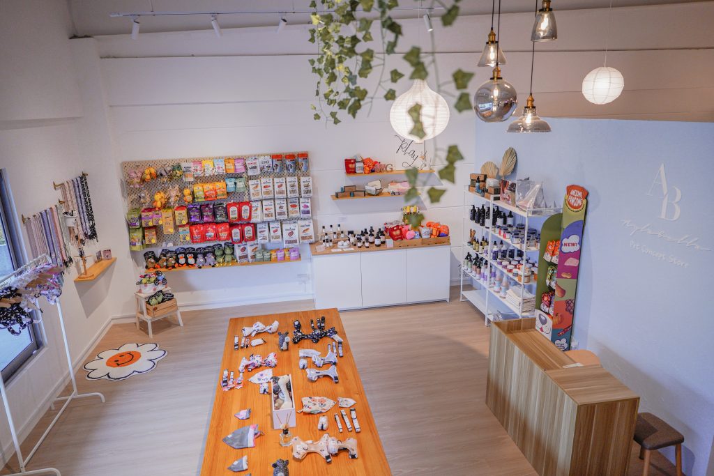 SINGAPORE’S FIRST PET CONCEPT STORE WITH INSTAGRAMMABLE PHOTO SPOTS ...
