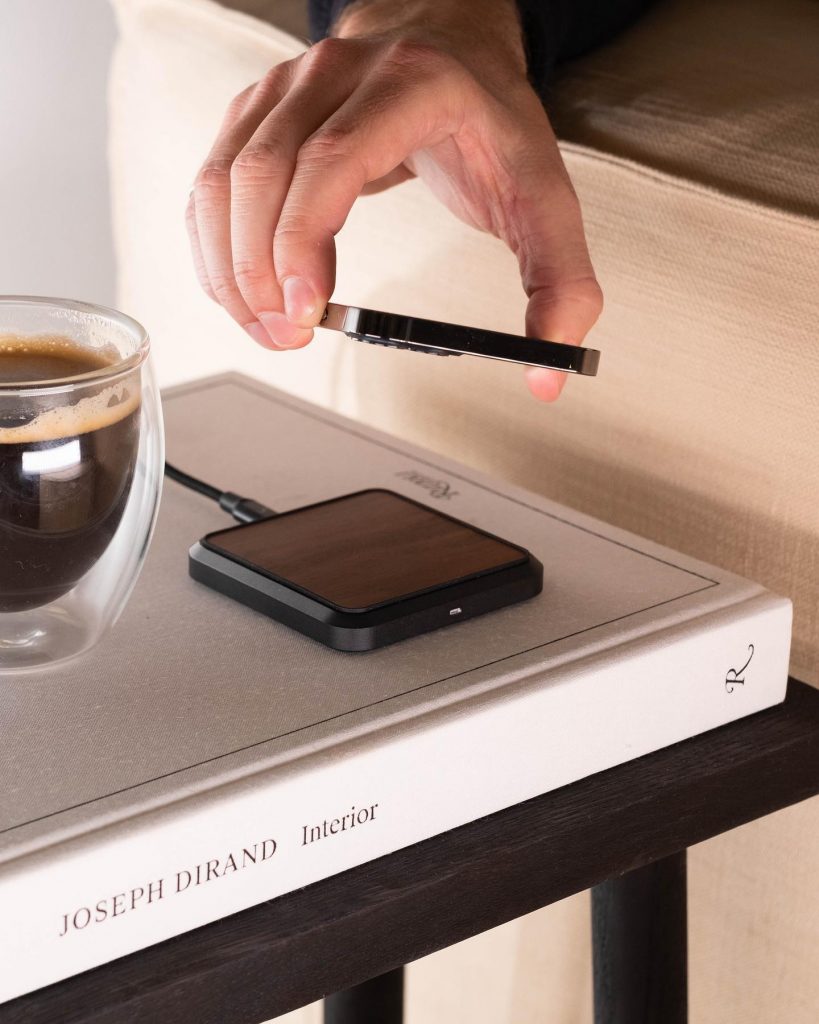 AESTHETIC DIGITAL CLOCK THAT BREWS COFFEE WHEN YOUR ALARM RINGS! - Shout