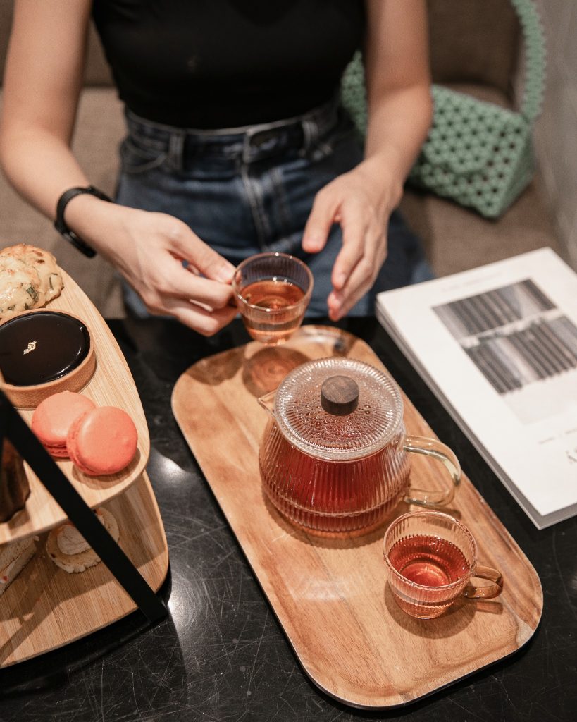 COSY & AFFORDABLE HIGH TEA IN ORCHARD FOR TWO AT JUST $19.50 PER PERSON ...