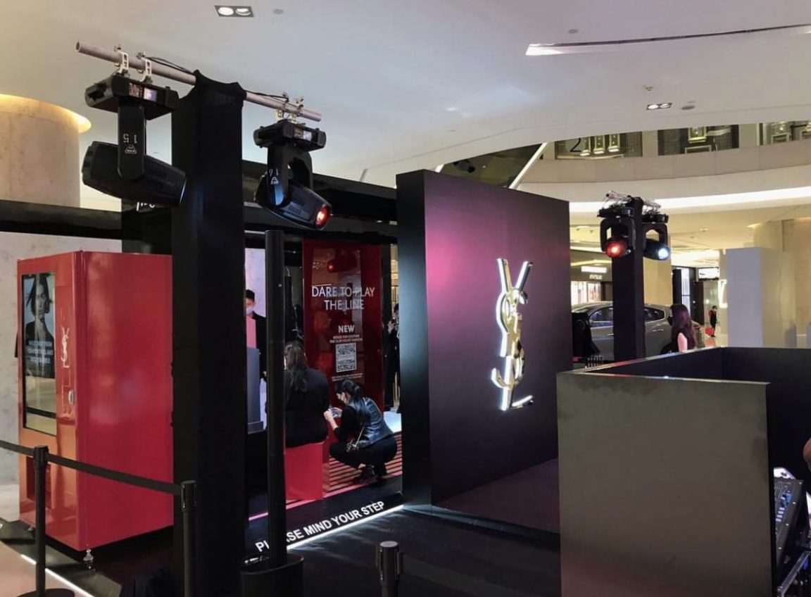 CHIC IG-WORTHY YSL POP-UP AT ION ORCHARD WITH FREE 6PC PERFUME KIT ...
