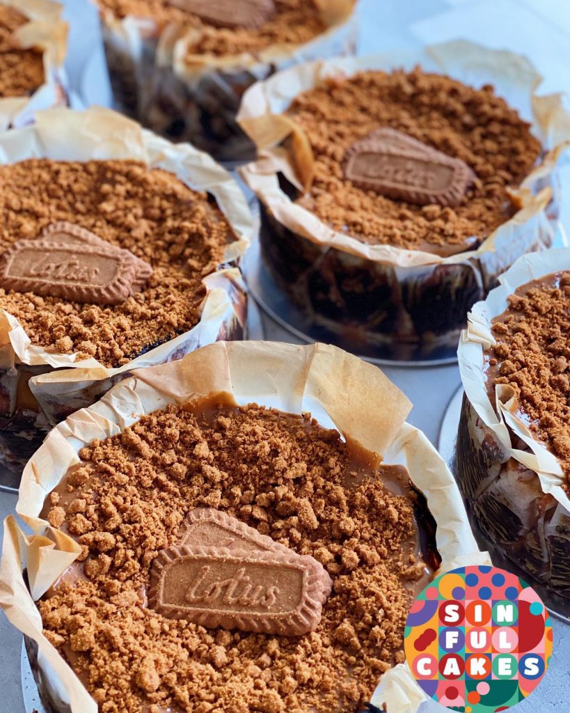 HALAL PASTEL-THEMED DESSERT CAFÉ WITH CHUNKY COOKIE DOUGH CAKES ...