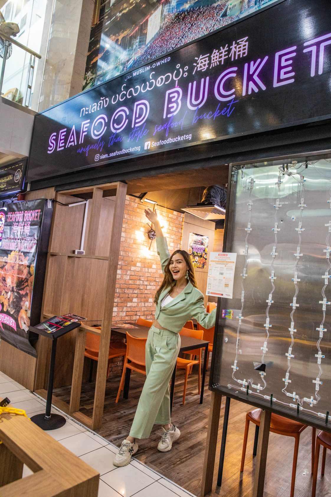 THIS IS THE BEST THAI-STYLE SEAFOOD BUCKET ACCORDING TO THAIS IN ...