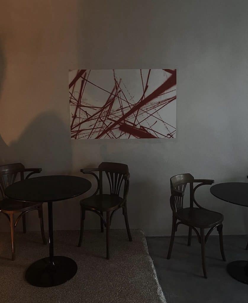THIS AESTHETIC GRUNGE-INSPIRED CAFÉ & CREATIVE SPACE LOOKS LIKE AN ART ...