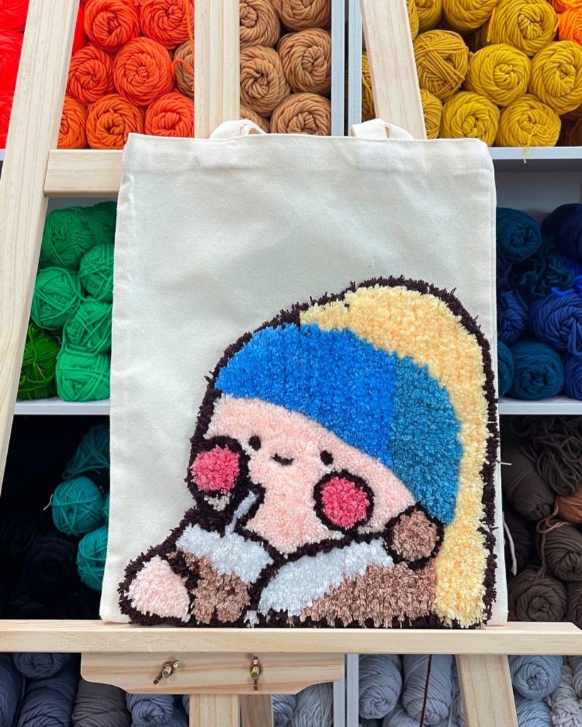 THIS CRAFT STUDIO LETS YOU TUFT YOUR OWN DESIGNER-INSPIRED BAGS FOR ...