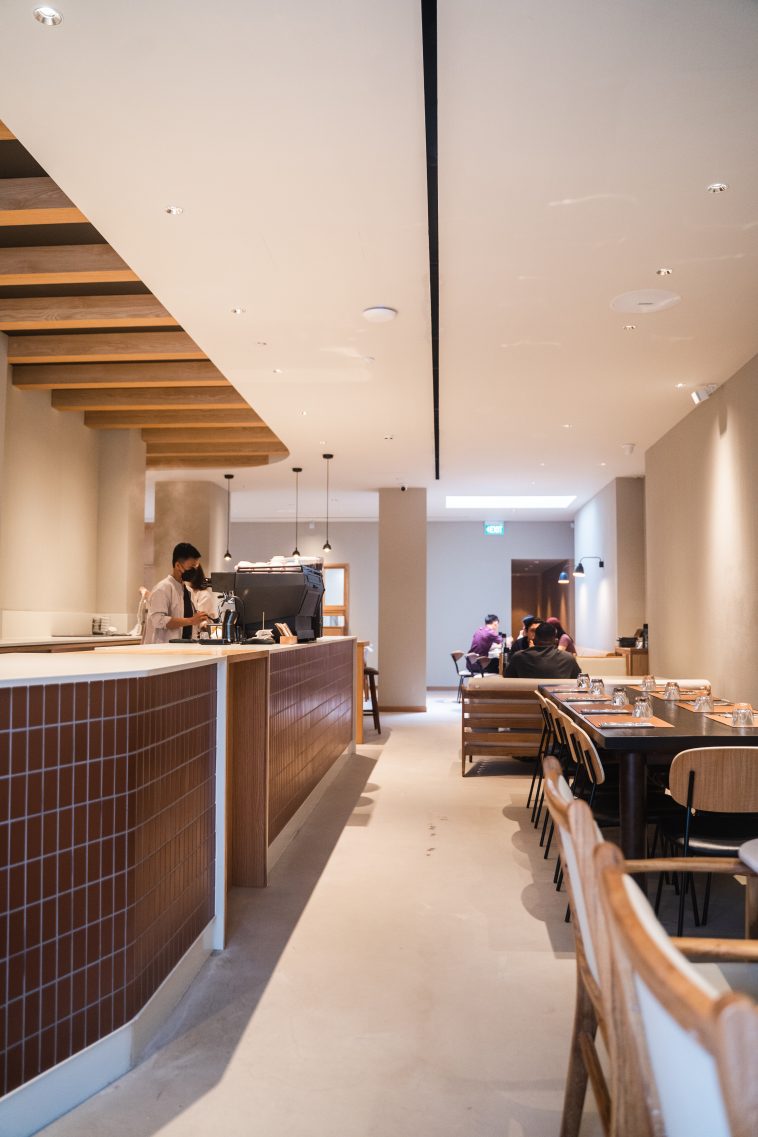 [SHOUT REVIEWS] MINIMALISTIC CAFÉ & SPECIALTY COFFEE HOUSE WITH ...