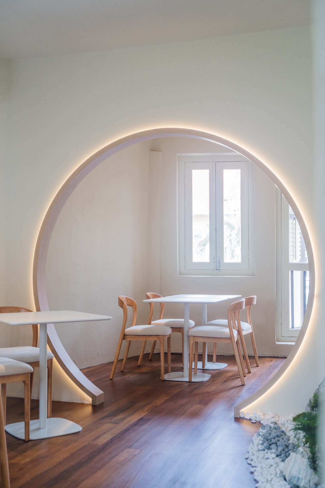 [SHOUT REVIEWS] THIS ZEN JAPANESE GARDEN-INSPIRED 2-STOREY CAFÉ IN A ...