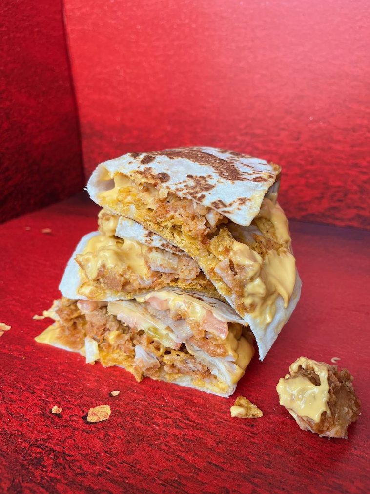 [SHOUT REVIEWS] KFC’S NEW LIMITED-EDITION CHEESY ZINGER MELTZ! - Shout