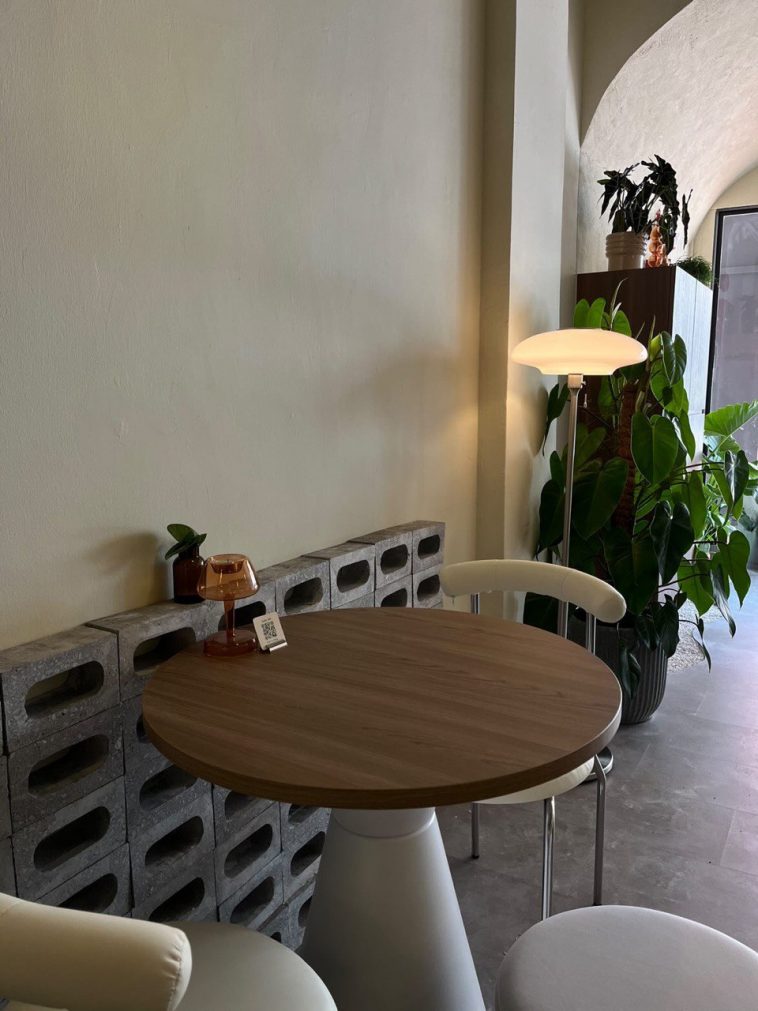 ZEN SAGE GREEN-THEMED CAFÉ WITH AESTHETIC & MINIMALIST VIBES! - Shout