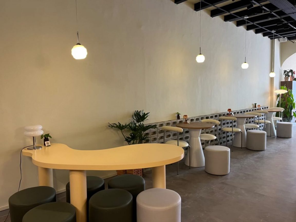 ZEN SAGE GREEN-THEMED CAFÉ WITH AESTHETIC & MINIMALIST VIBES! - Shout