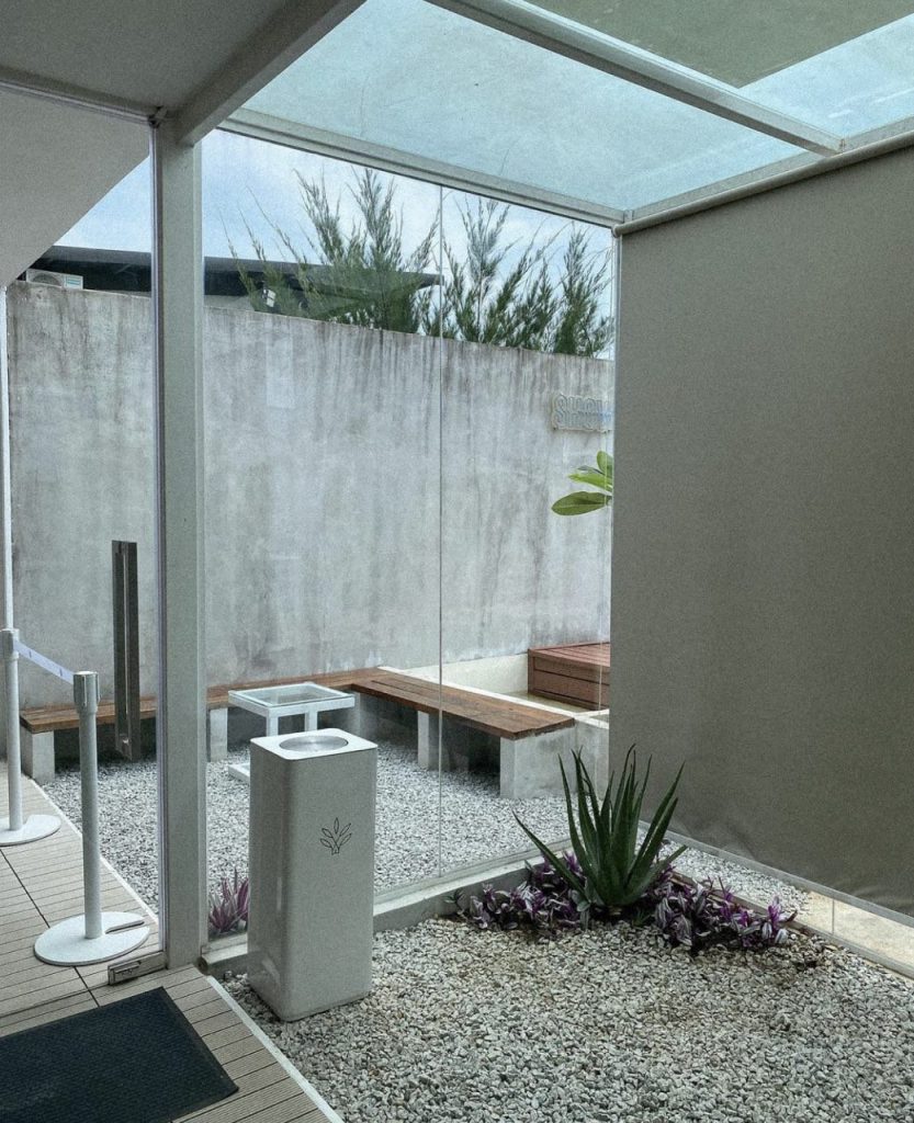 INDUSTRIAL JOHOR BAHRU CAFÉ WITH GO-KART RACING! - Shout