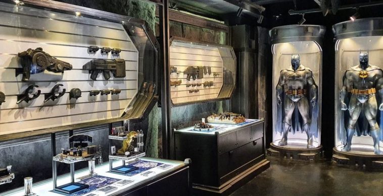 FREE BATCAVE EXHIBITION WITH LIFE-SIZED FIGURINES, SUPERHERO SUITS ...