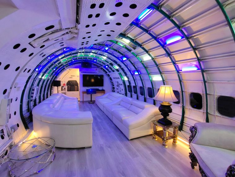 ONE-OF-A-KIND HOTEL IN AIRCRAFT AT TWIN JETS RESORT MALAYSIA! - Shout