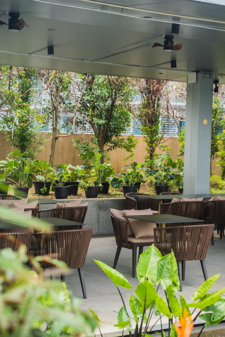 [SHOUT REVIEWS] ROOFTOP RESTAURANT, SKYBAR & SPA IN TOWN WITH STUNNING ...