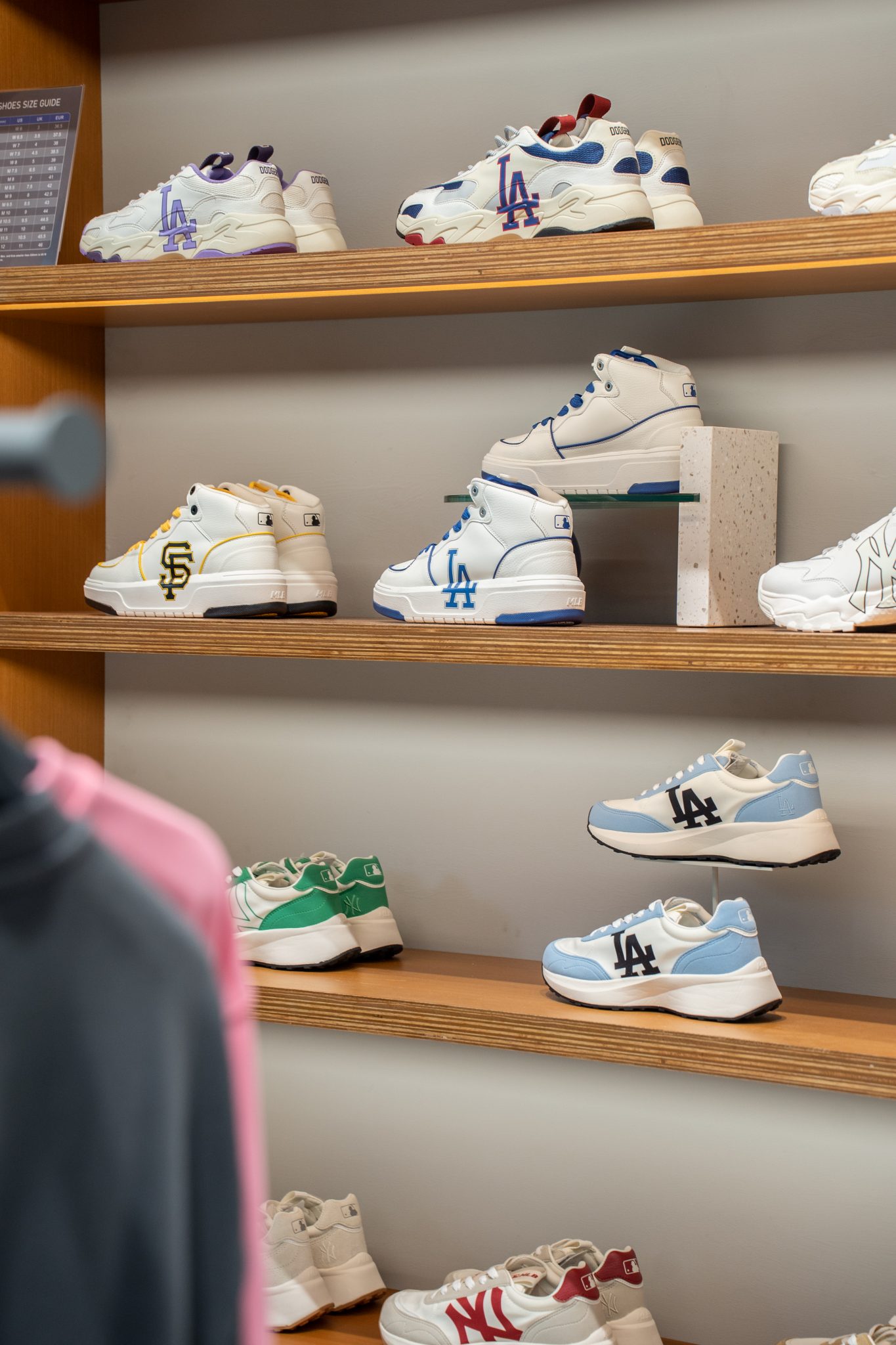 KOREAN LIFESTYLE BRAND MLB OPENS FIRST FLAGSHIP STORE AT MANDARIN GALLERY WITH COMPLIMENTARY ...