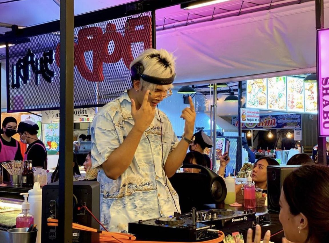 NEW THE ONE RATCHADA NIGHT MARKET IN BANGKOK OPENS TILL 12AM DAILY! - Shout