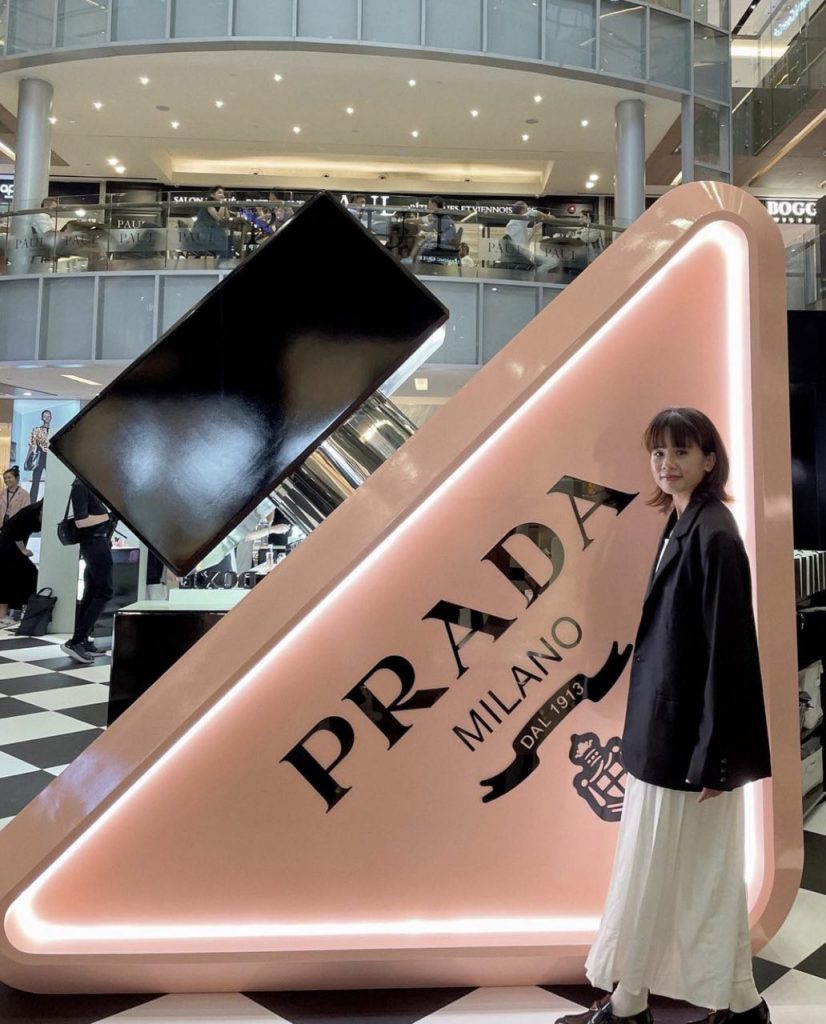 PRADA PARADOXE PERFUME POP-UP WITH FREE CUSTOM LEATHER TAG & PHOTOBOOTH ...