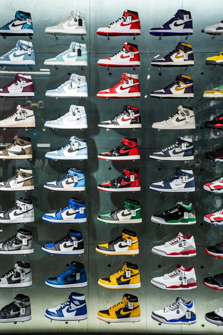FIRST LOOK AT SNKRDUNK SINGAPORE & HOW YOU CAN GET LIMITED-EDITION HYPE ...