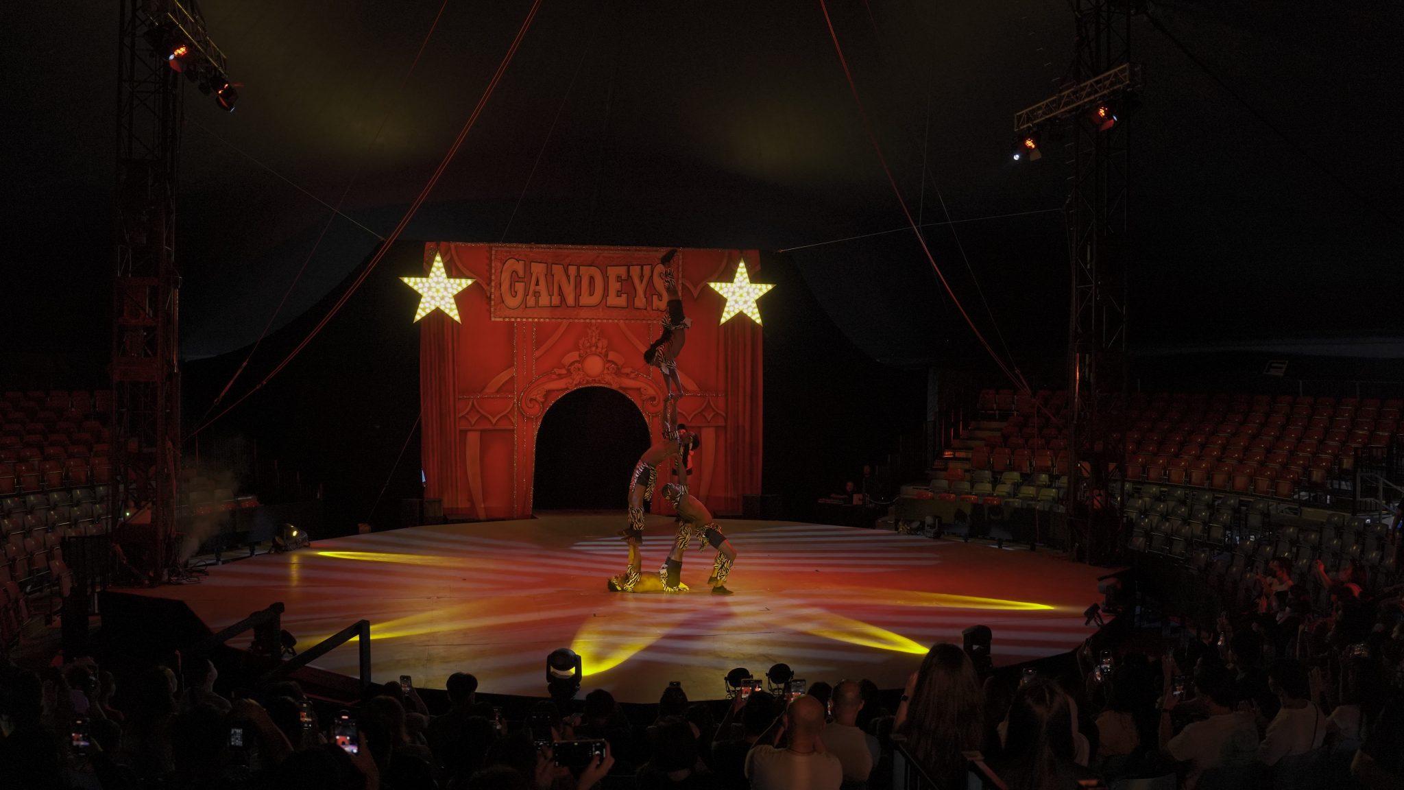 5 THINGS TO EXPECT AT THE GREAT BY FIESTA, FROM CIRCUS ACTS, CARNIVAL ...