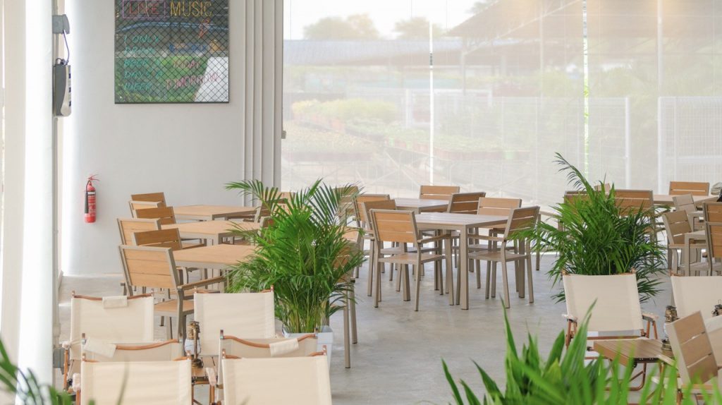 HIDDEN SAFARI-THEMED BISTRO & CAFÉ HAS CAMP-LIKE DINING WITH BBQ MEATS ...